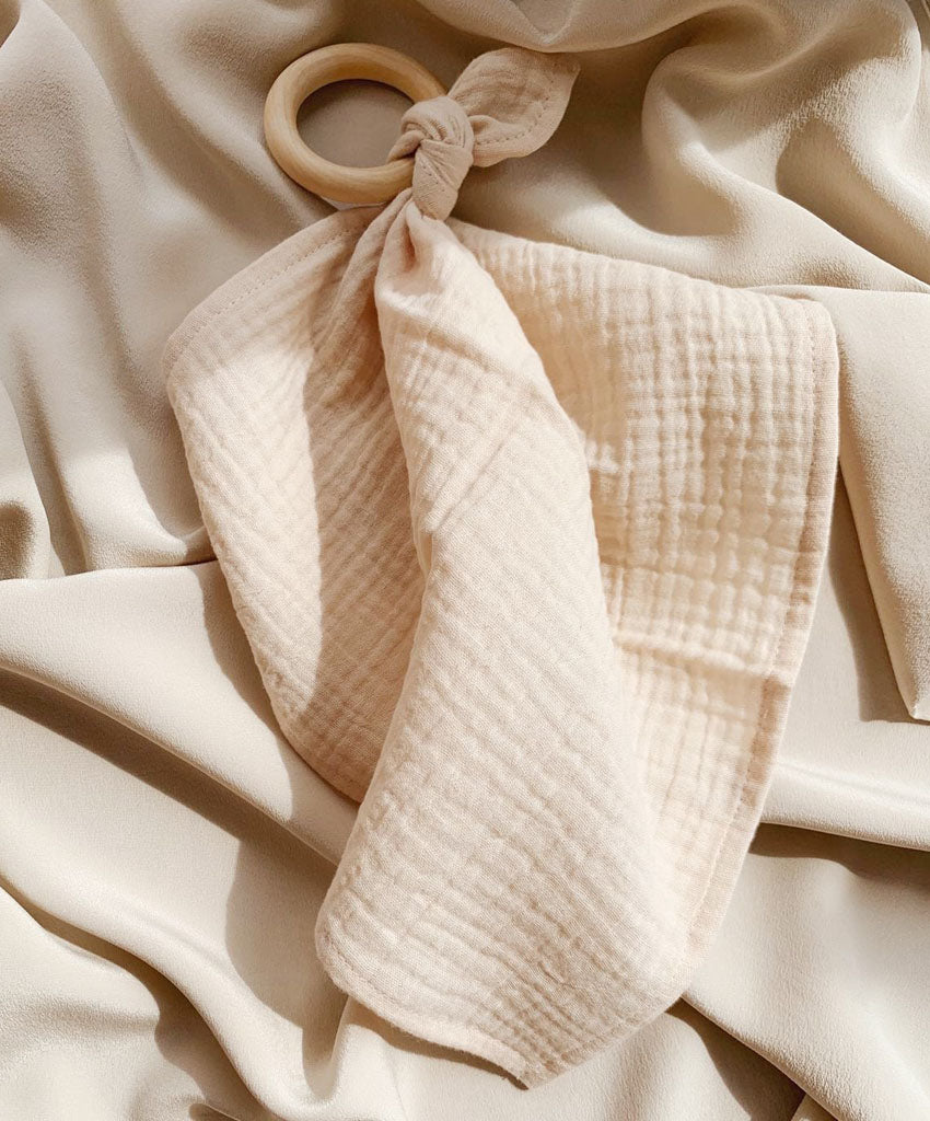 Plumé - hydrophilic cloth + teether - nude – Ai and Mi