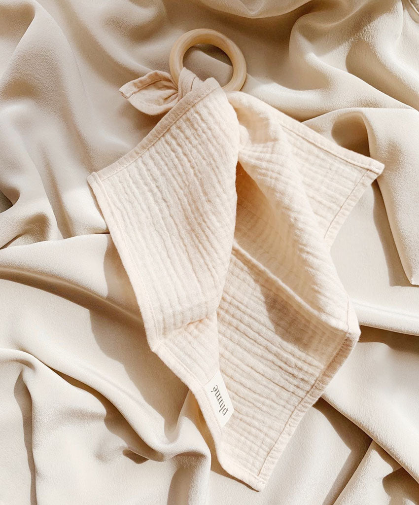 Plumé - hydrophilic cloth + teether - nude – Ai and Mi